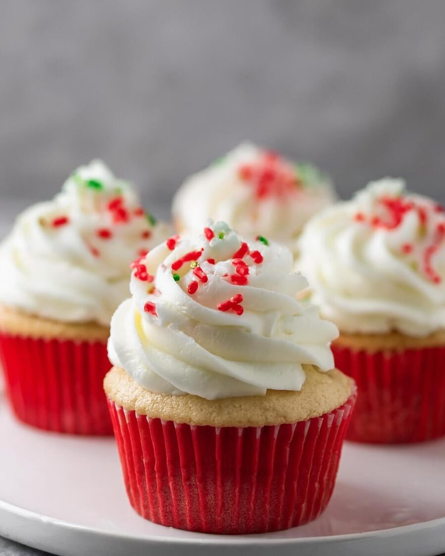 White Chocolate Peppermint Cupcakes